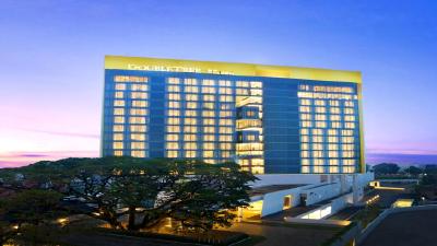Pesan DoubleTree by Hilton Jakarta - Diponegoro di Menteng - Mister Aladin